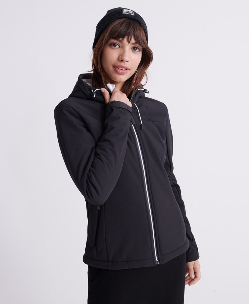 Womens - Winter Ichigo SD- Windtrekker Jacket in Manor House Black ...