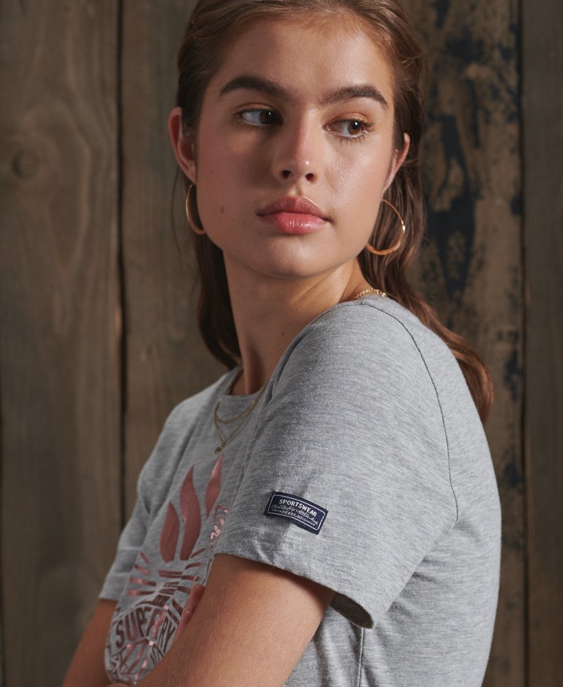 Superdry Klassisches Reworked T-Shirt mit Folien-Print - Damen T-Shirts